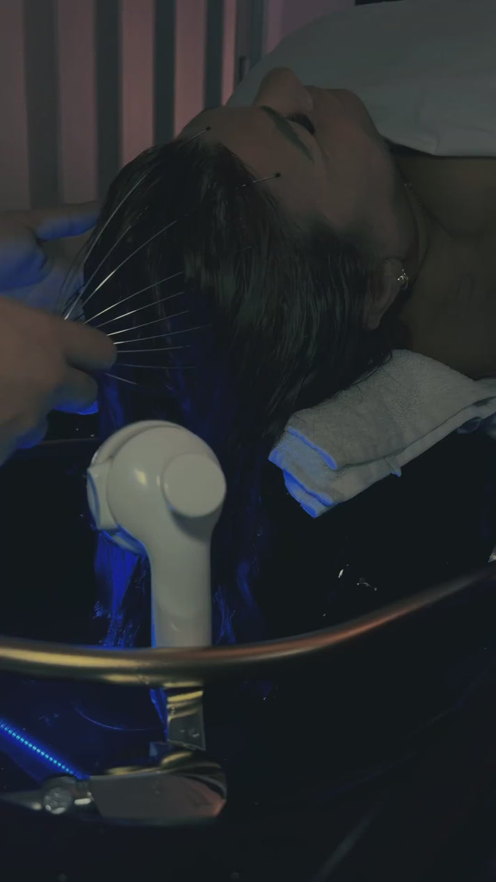 Jetzt Termin wählen & relaxen – Aura Head Spa